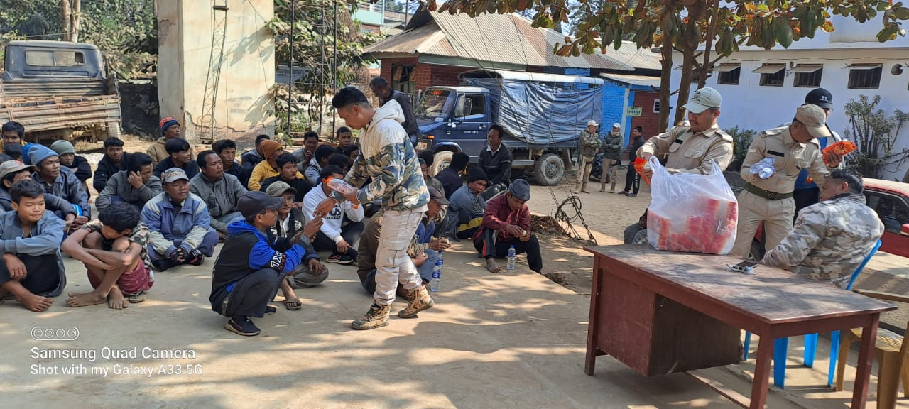 10 minors among 81 Myanmar nationals arrested in Moreh - The Frontier ...